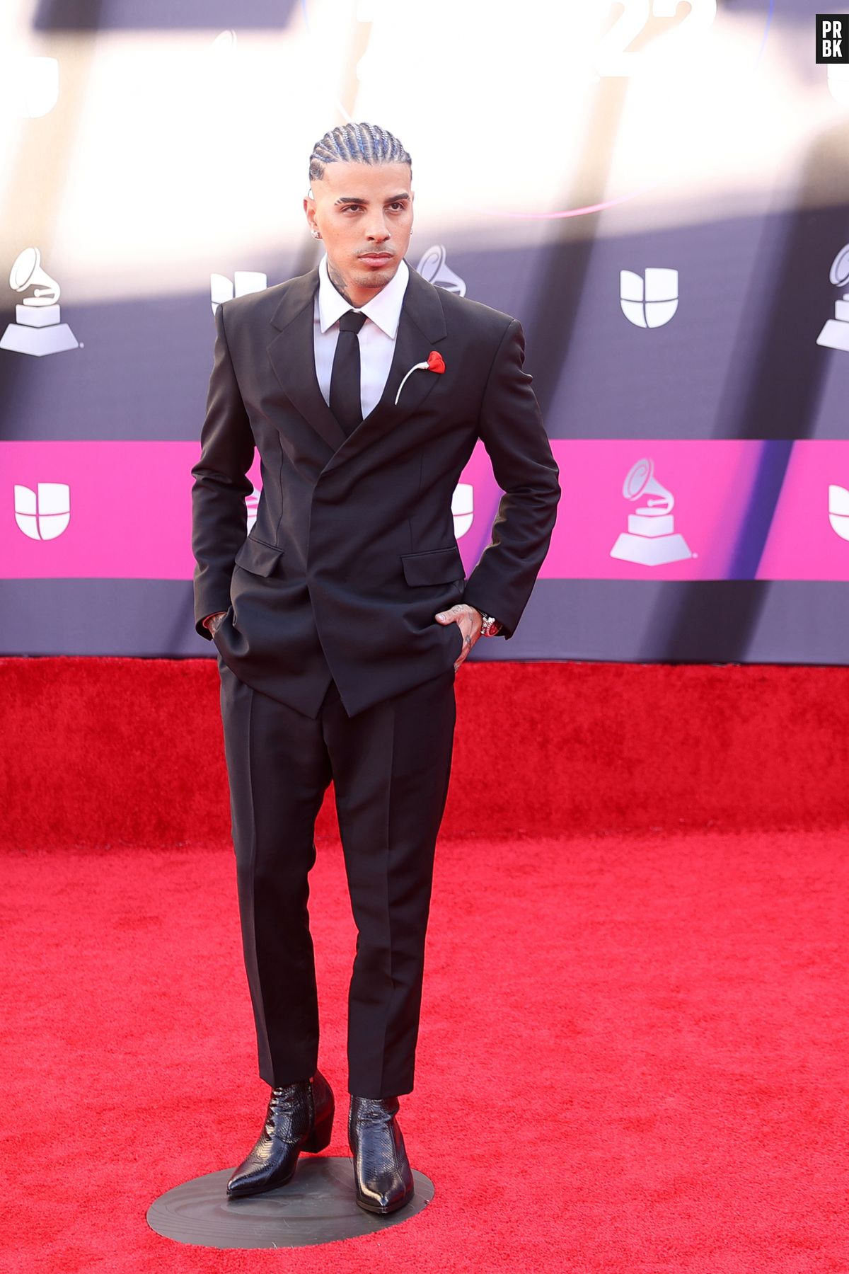 Foto: Raw Alejandro no Grammy Latino 2022 - Purebreak