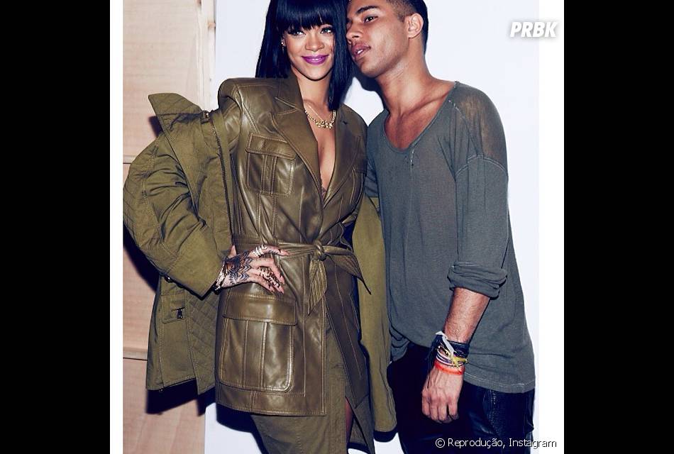 Na quinta-feira (27), Rihanna arrasou no look Balmain para ver o ...