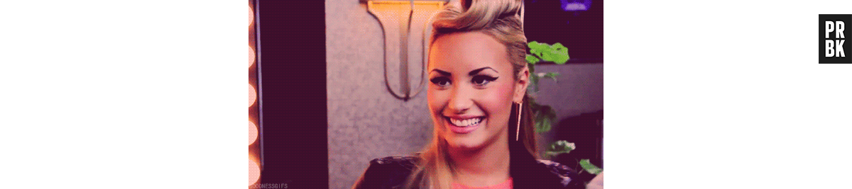 Foto: Demi Lovato faz 22 anos! - Purebreak