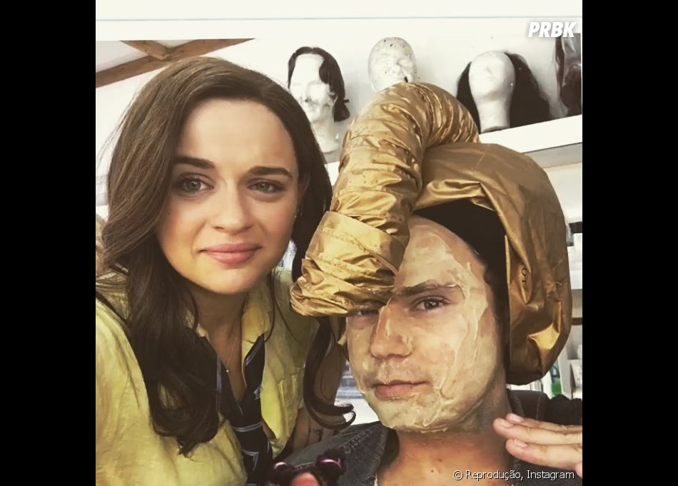 A Barraca do Beijo 2: Joey King e Trent Rowe praticando um skincare bem ...