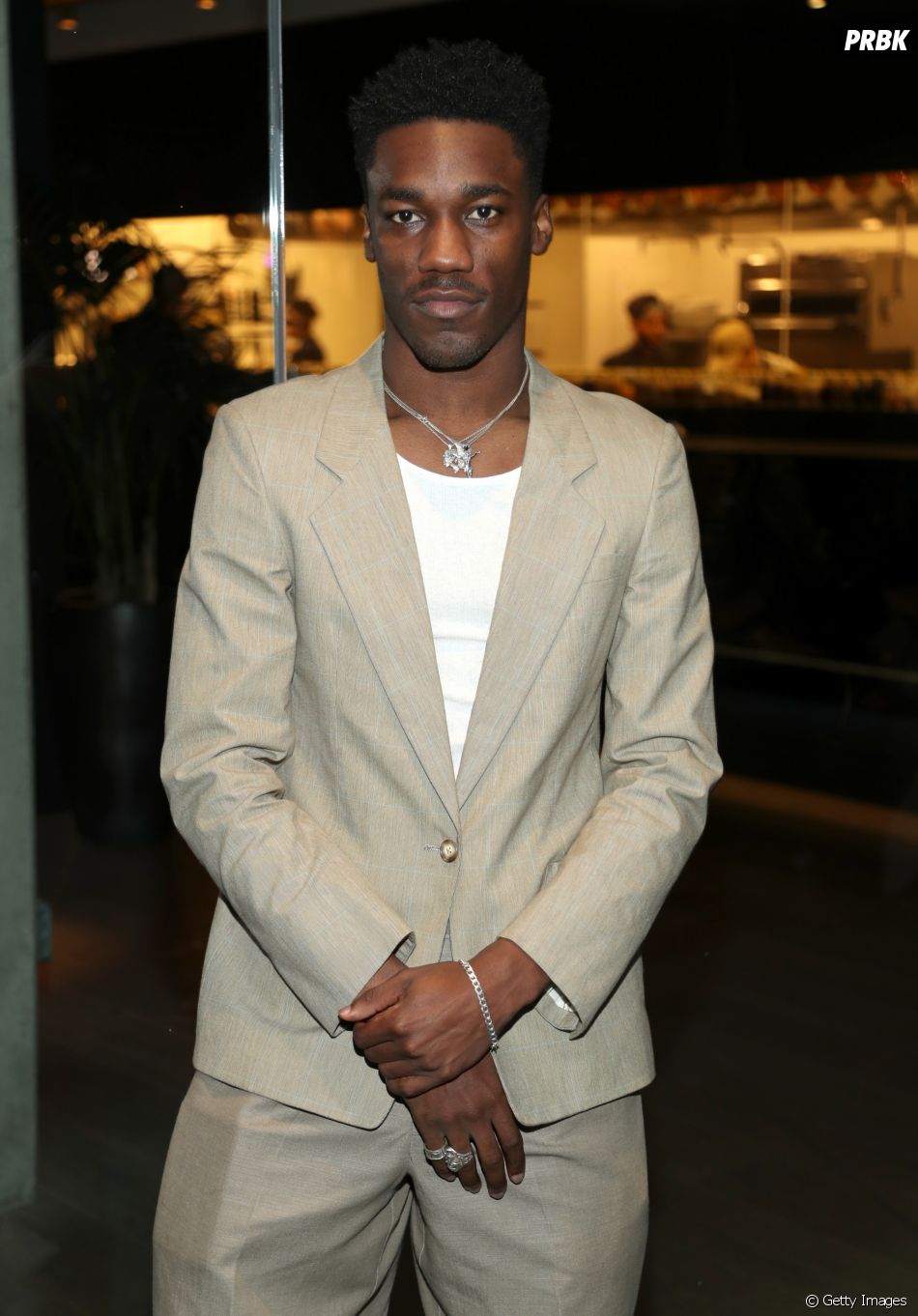 Giveon se tornou sucesso no TikTok em 2021 com Heartbreak Anniversary ...