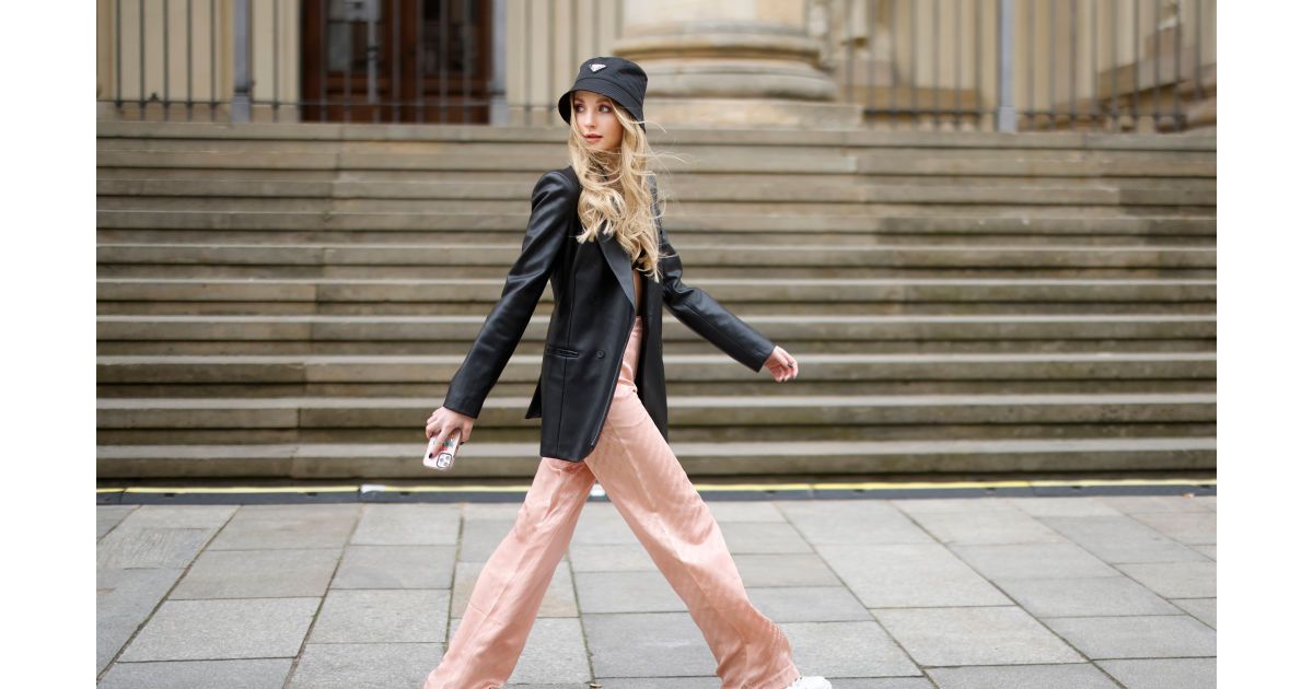 O Peach Fuzz é uma cor que combina muito com o preto - Purebreak