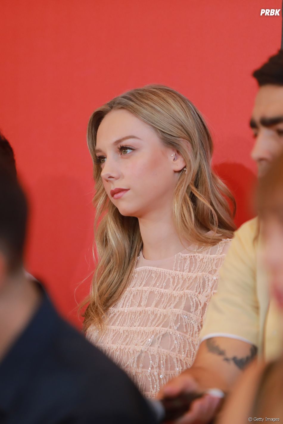 Confira tudo que Ester Expósito, a Carla, falou sobre 2ª e 3ª ...