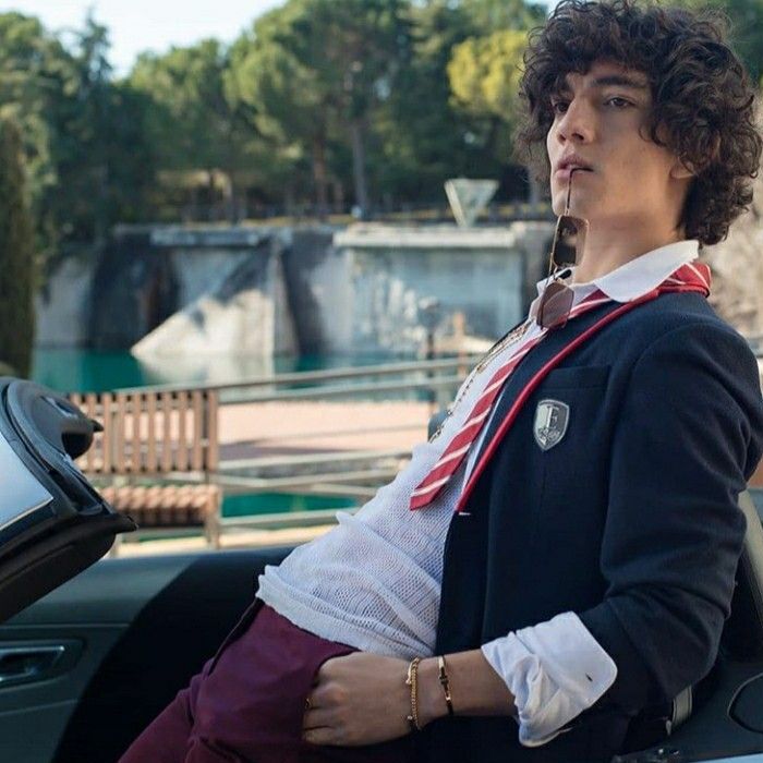 Elite: Valerio (Jorge López) é o assassino de Polo (Álvaro Rico ...