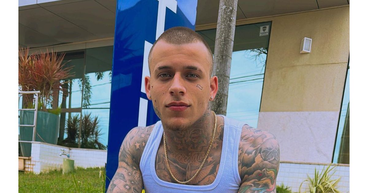 Tatuagem do rosto de Mc Pedrinho no bumbum viralizou na internet ...