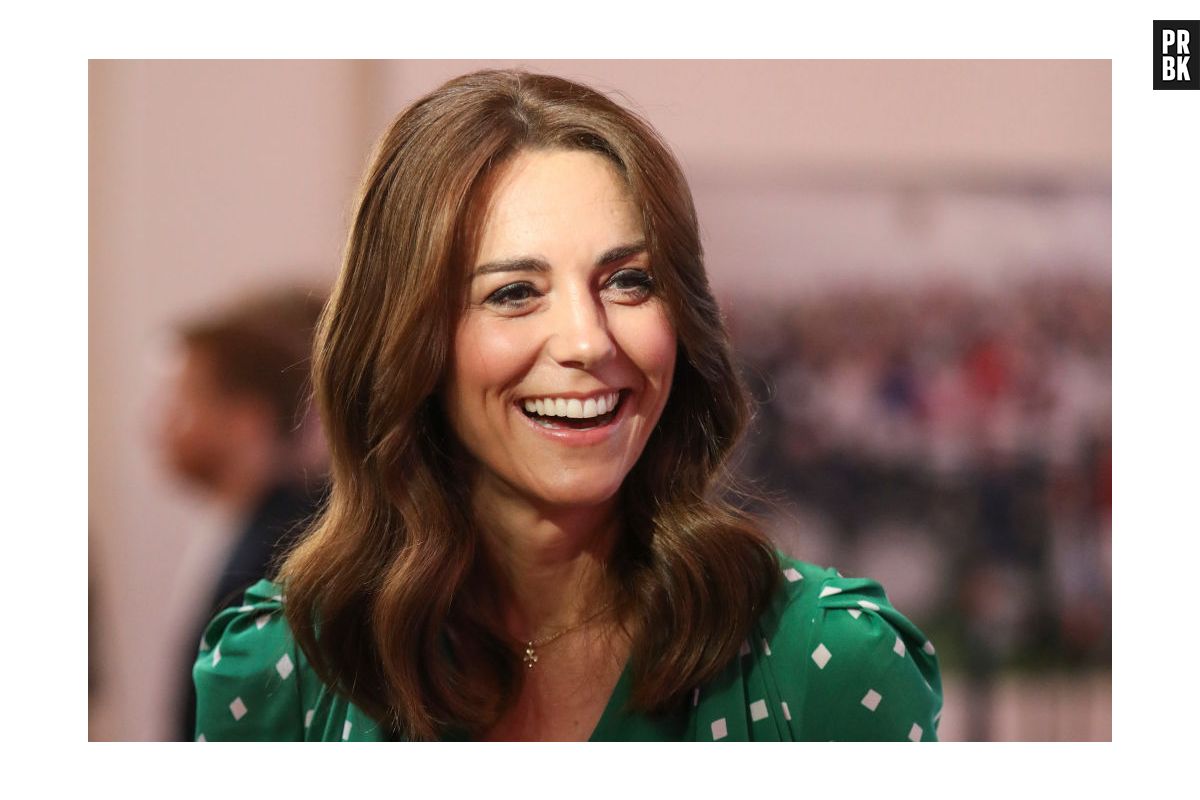 Foto: Elegância real: Kate Middleton surpreende com novo penteado e ...