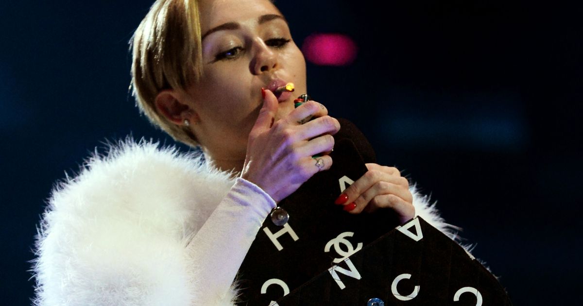 Desculpa o Textão: vamos falar sobre legalização da maconha, Miley ...