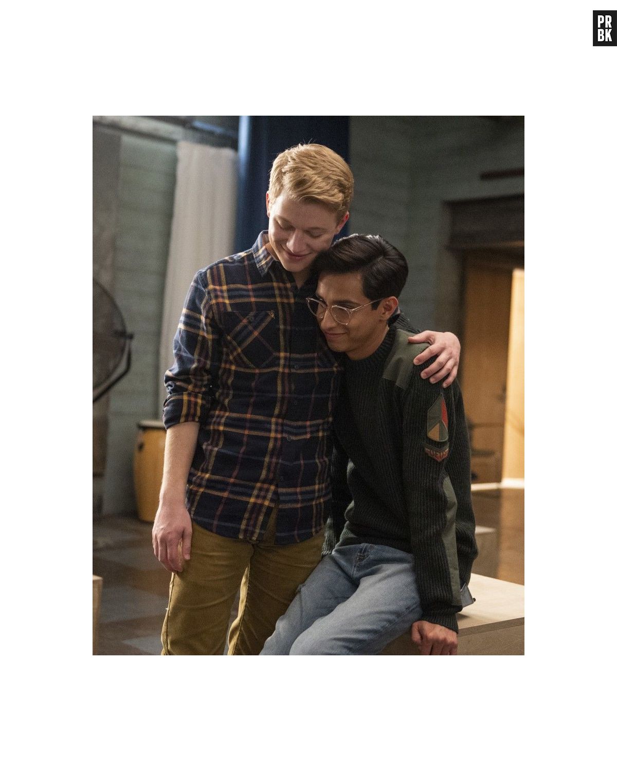 Foto: Carlos (Frankie Rodriguez) e Seb (Joe Serafini) formam um dos ...