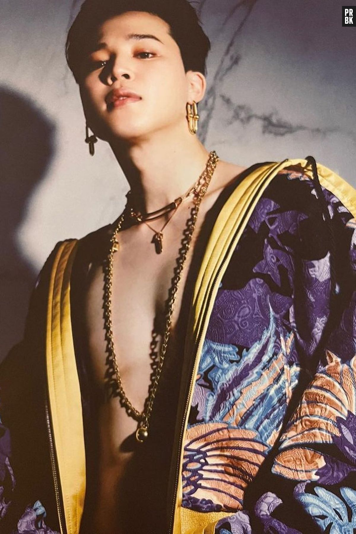 Foto: Jimin ousou em photoshoot ano passado e o fandom do BTS aprovou ...