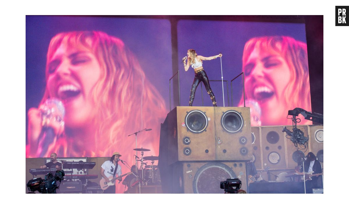 Foto: "She Is Coming", EP de Miley Cyrus é o primeiro de uma trilogia ...