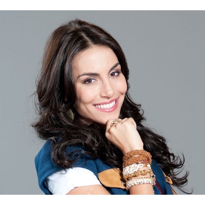 Mel Fronckowiak era Carla em Rebelde Brasil - Purebreak