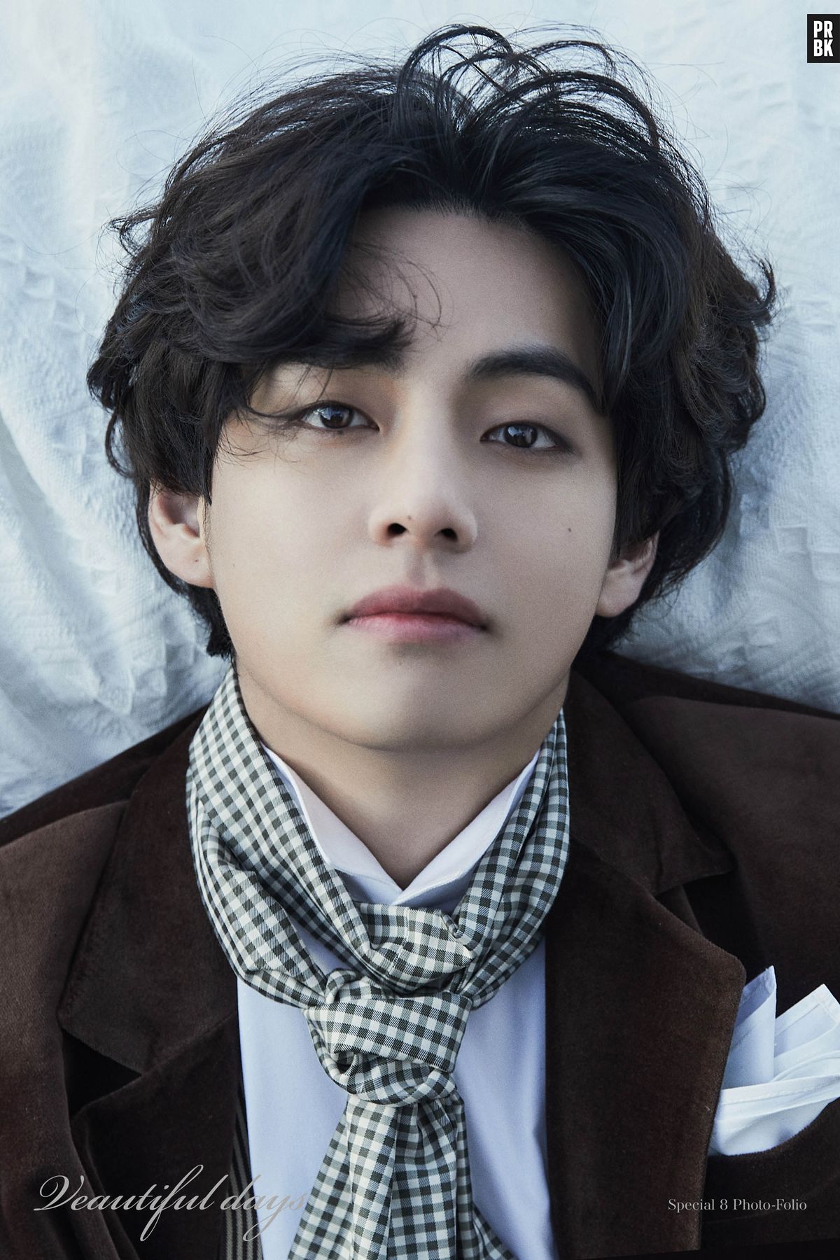 Foto: V, do BTS, posa para "Veautiful Days" - Purebreak