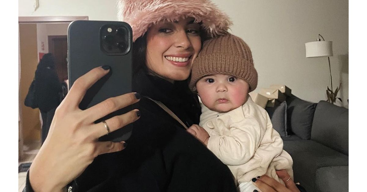 Sabina Hidalgo, do Now United, teve seu primeiro filho, Enzo, em agosto ...