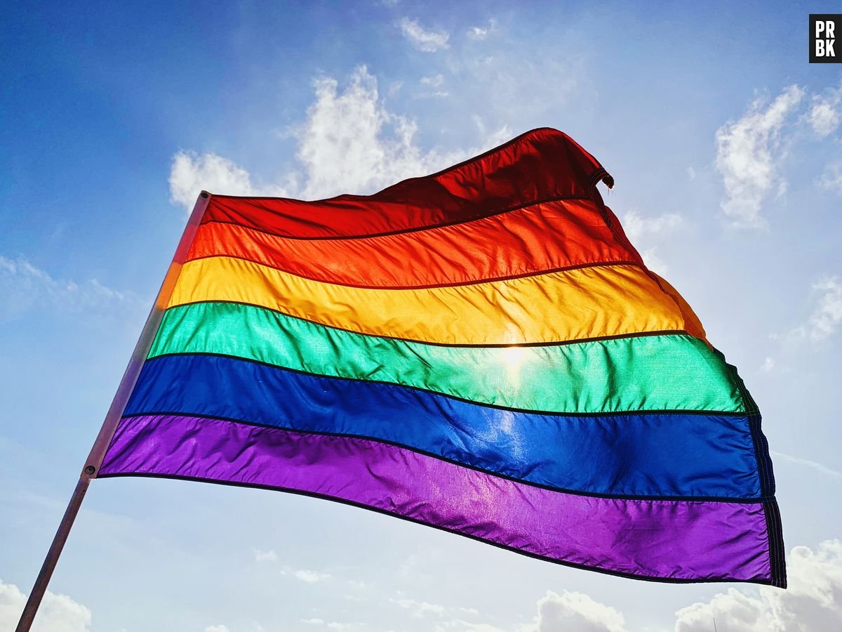 Foto: Em resumo, LGBTQQICAPF2K+ significa: Lésbicas, Gays, Bissexuais ...