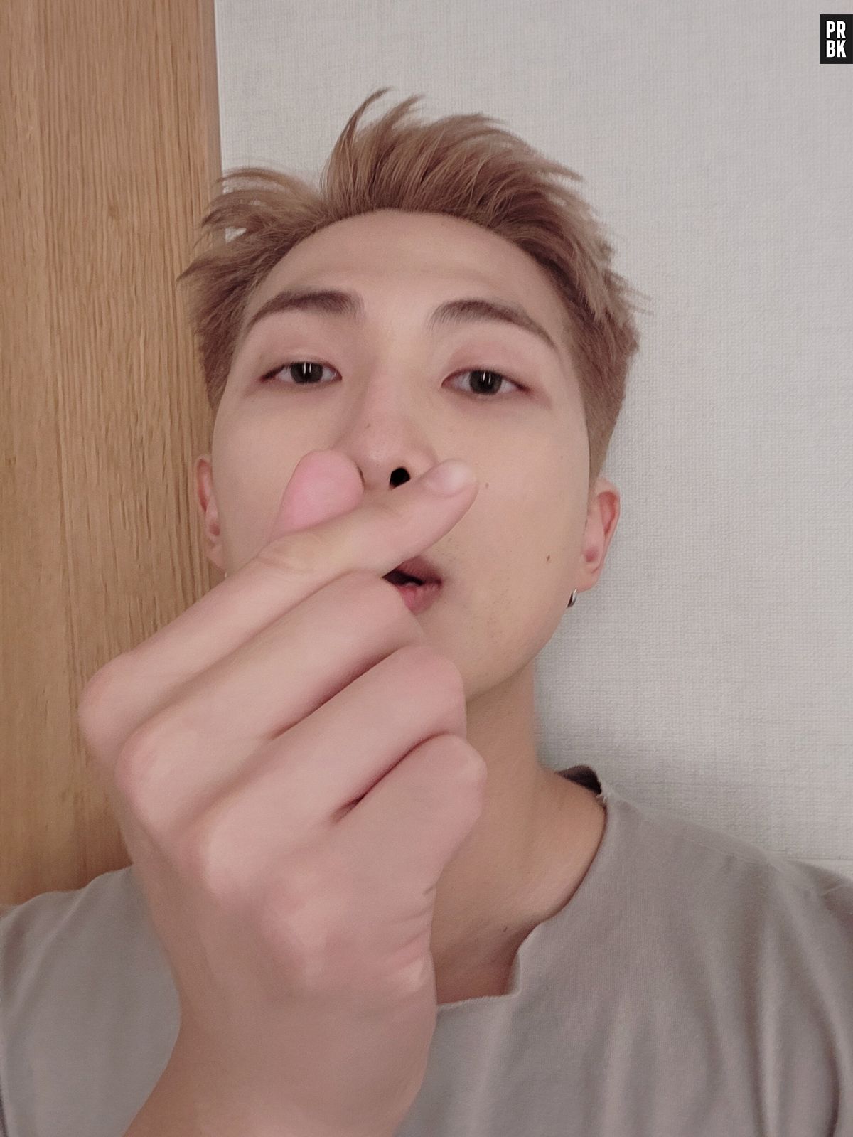 Foto: BTS lotou o feed dos fãs com selfies após o AMAs 2021 - Purebreak